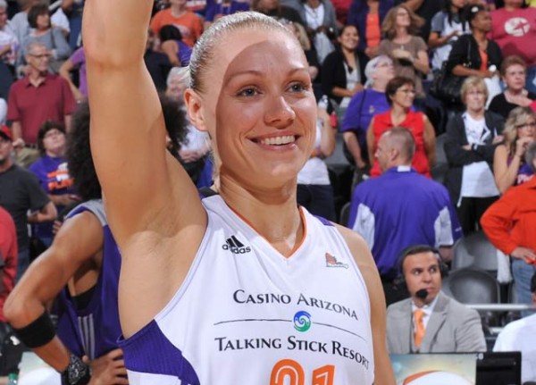WNBA : Erin PHILLIPS prend sa retraite sportive et entre dans le staff ...