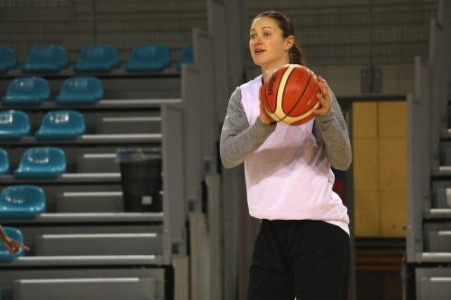 LFB : Alice KUNEK débarque à Tarbes en tant que joker médicale - Postup ...